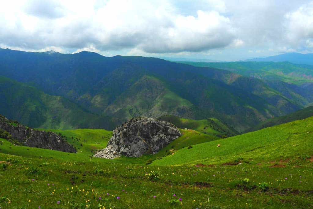The 'Be a Nomad' Trek Mini-Guide - Alay Mountains, Kyrgyzstan ...