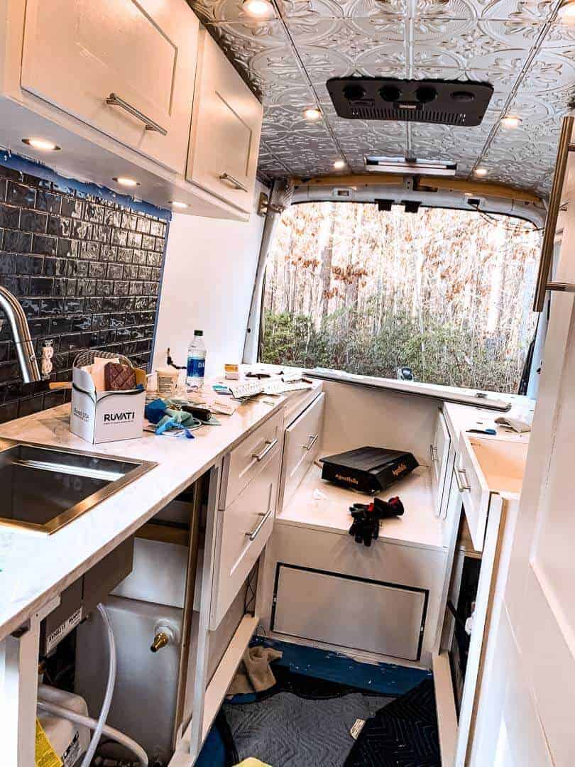 DIY Campervan Conversion Guide | Complete Guide to Building Your Own ...